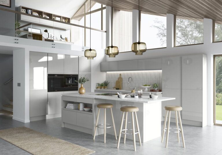 Strada Gloss Kitchens | Handleless, Slab | Kitchen Range by STORI