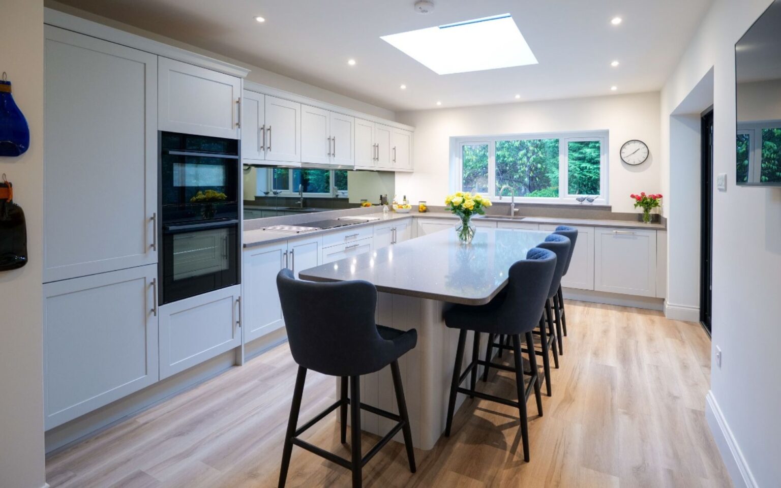 Aldana Kitchens | Shaker | Kitchen Range by STORI