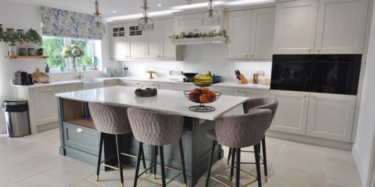 Family-Friendly Kitchens: Q&A with Our Design Experts | STORI ...